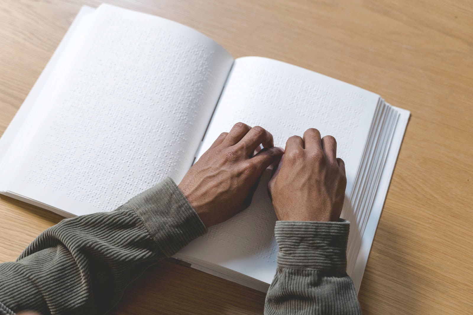 World Braille Day – dots that mean life - Froddo
